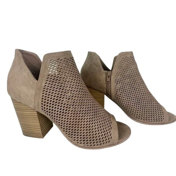 Coconuts by Matisse | Shoes | Coconuts By Matisse Sz M Cutout Peep Toe ...